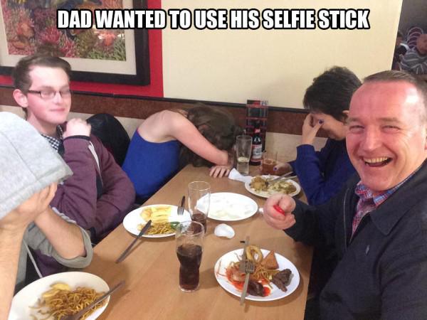 23 Weird Selfie Ideas that Prove Selfie Sticks MUST GO!